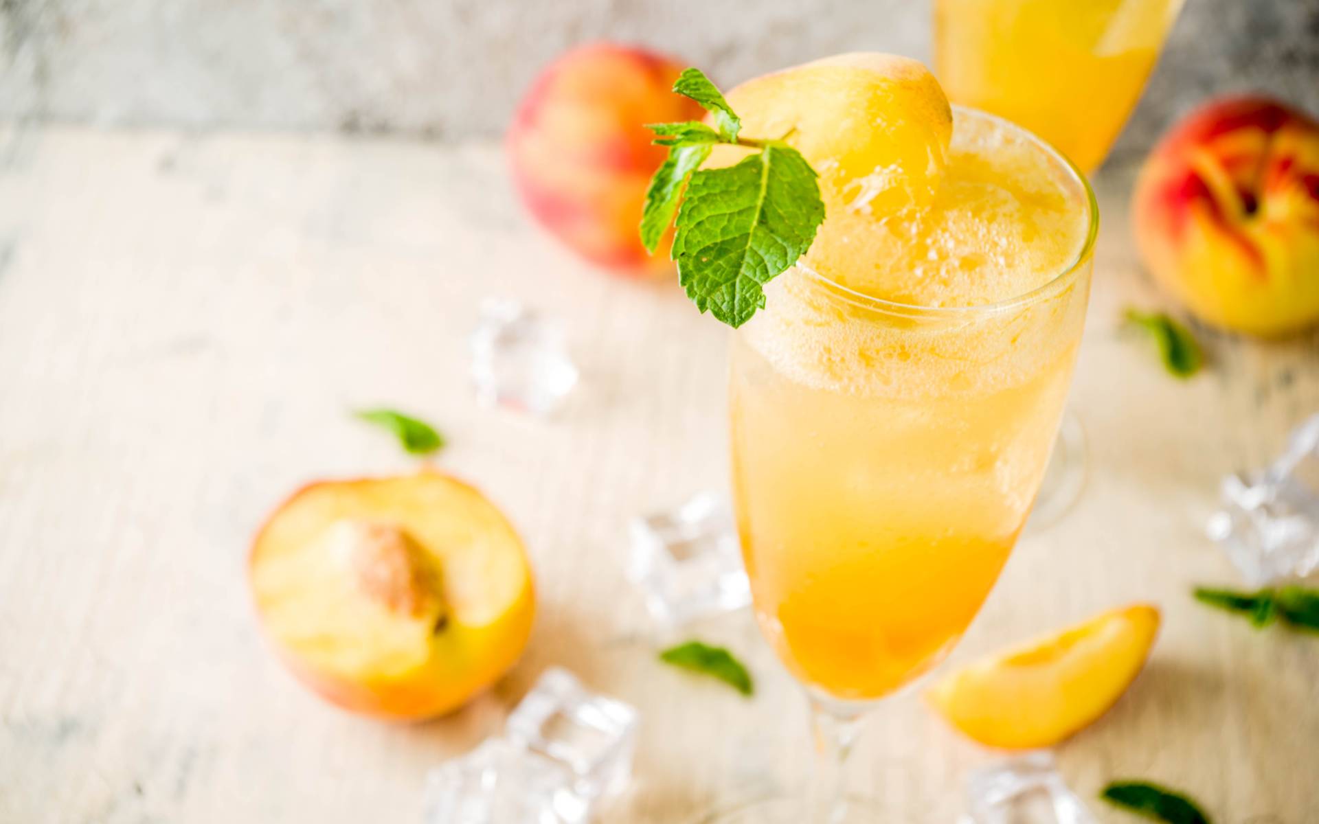 How To Make The Perfect Bellini | The Lion Hotel in Belper